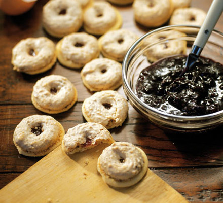 Habos linzerkarika - Tante Fanny